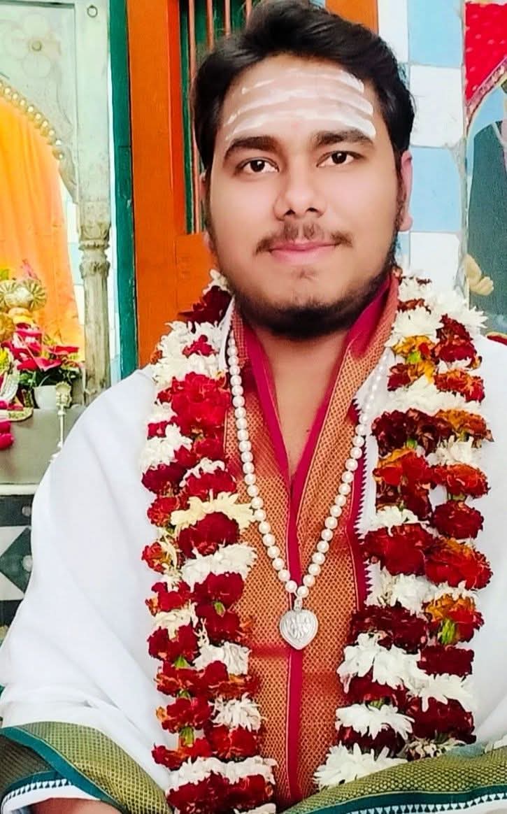 Pujari Ji